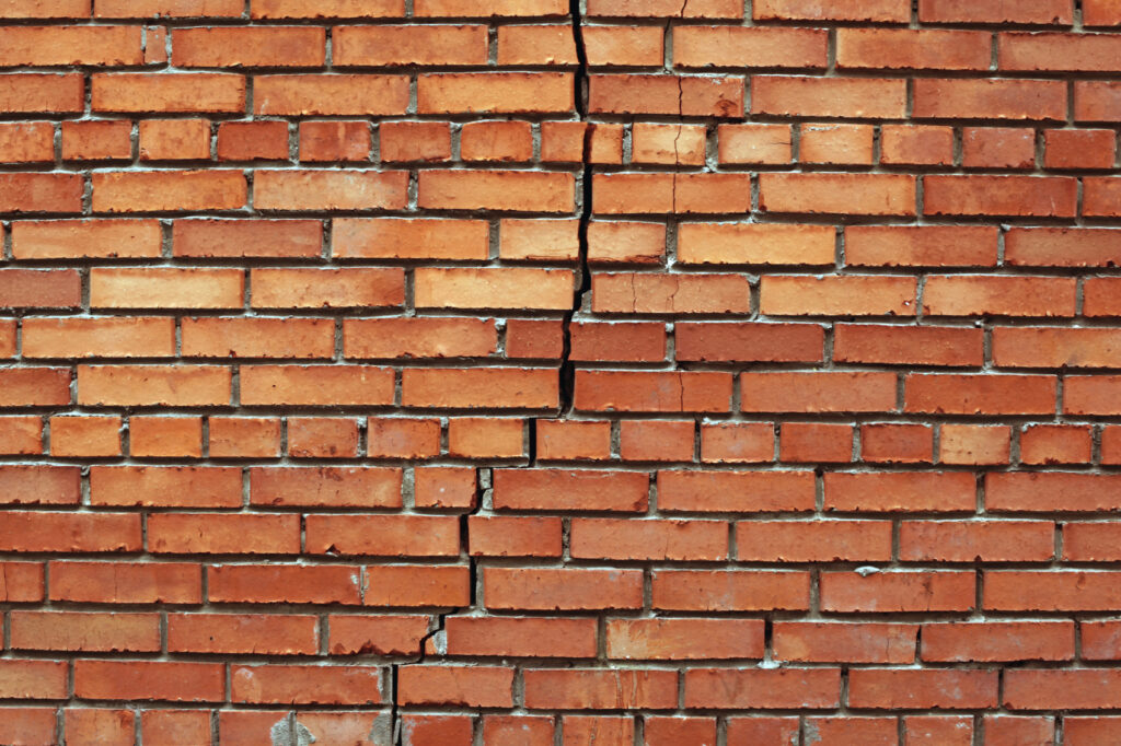 Need Toronto Masonry Repairs? 5 Signs Of Masonry Failure
